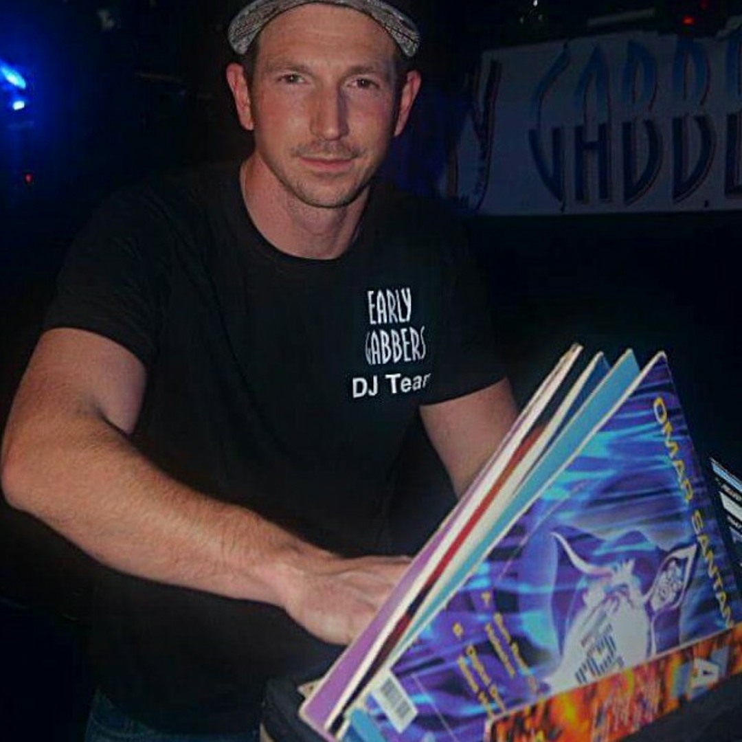 Stream DJ EXIT HARDCORE BEATS VINYL!.wav by Remon Rademaker | Listen ...