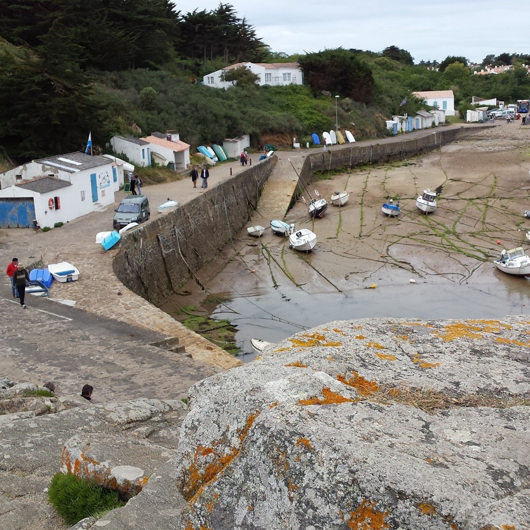 Stream Amsterdam by Valentin Martin 5 | Listen online for free on ...