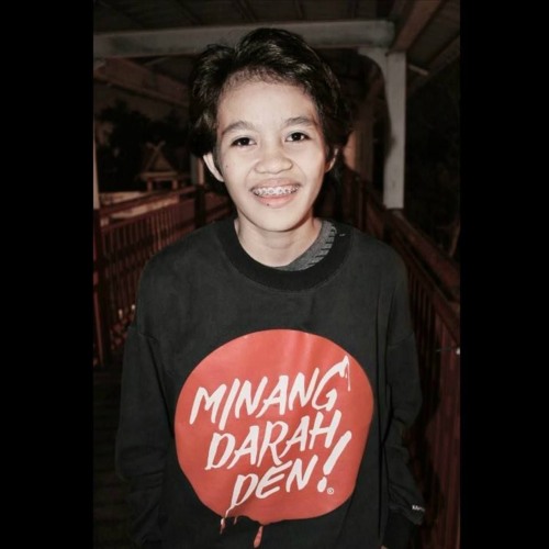 Stream Chelsea Sastra Mulia | Listen to Dj Karis-Chen 77 Bergetar ... Stream Chelsea Sastra Mulia | Listen to Dj Karis-Chen 77 Bergetar ...