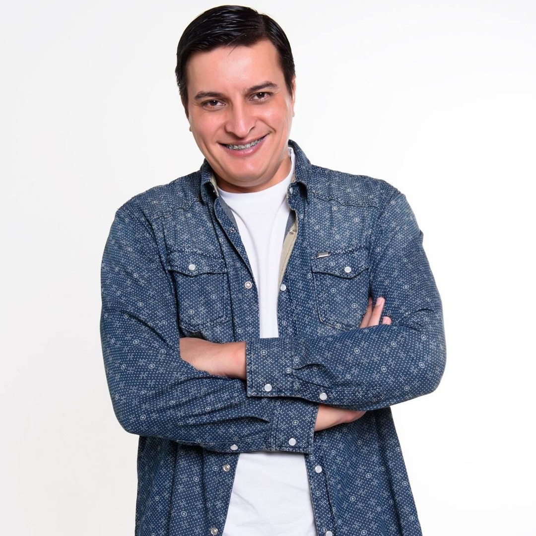 Stream Voz Masculina - Cris Costa by Cris Costa | Listen online for ...