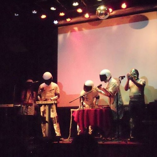 Stream Lost Astronauta Festival Cosmonautica Alive en la nave by lostastronauta | Listen online ...