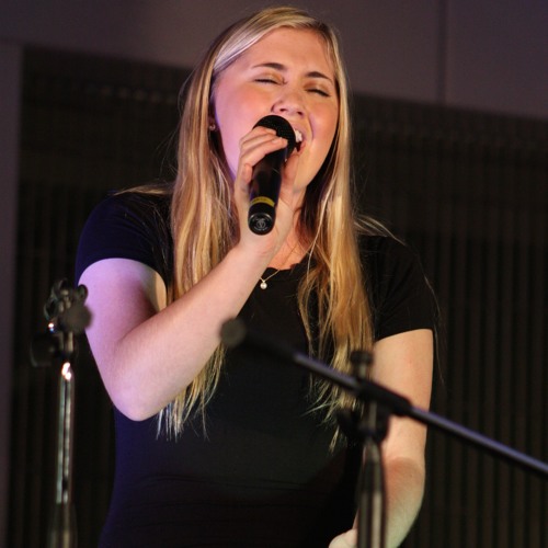 Stream Like I'm Gonna Lose You (Meghan Trainor) - Emma Pera and Noah ...