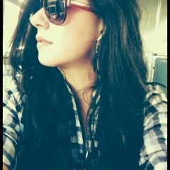 Julie Rojas's Instagram, Twitter & Facebook on IDCrawl