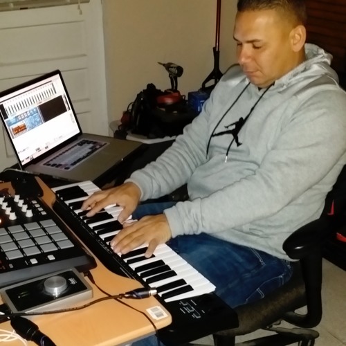 Stream MIKE DELGADO MONEY MIX by mike delgado | Listen online for free ...