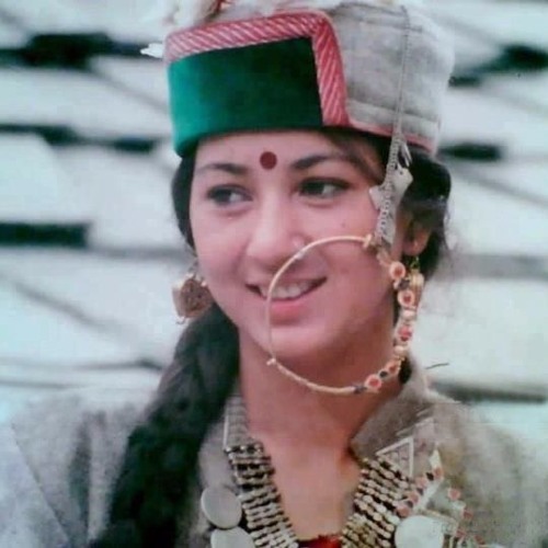 Stream BAMNIYE (ARUN JUSTA) - HIMACHALI PAHARI NATI by Anirudh Kashyap ...