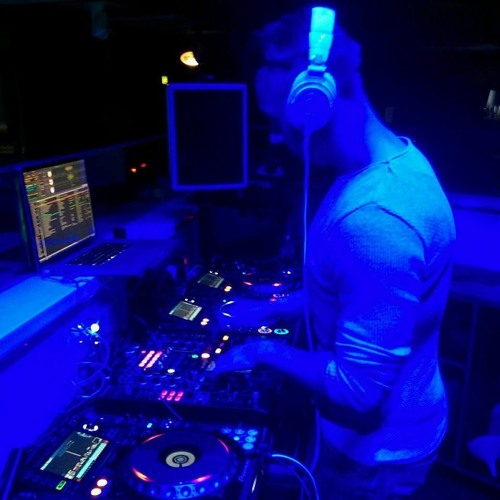 Stream Mash Up Mike - Year Mix 2015 by Mashup Mik3 | Listen online for ... Stream Mash Up Mike - Year Mix 2015 by Mashup Mik3 | Listen online for ...
