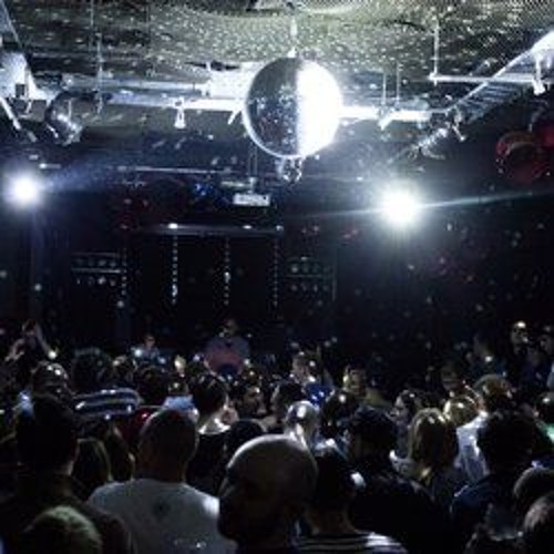 Stream Jaw Dropping 90's Club Tunes by Luke Lennon | Listen online for ...