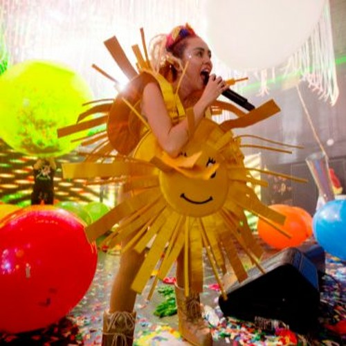 Stream Miley Cyrus - You are my sunshine cover - TheMilkyMilkyMilkTour ...