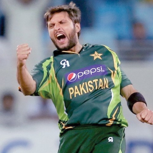 Listen to playlists featuring Red Robin Reggae Rodeo EP 6 - with ...