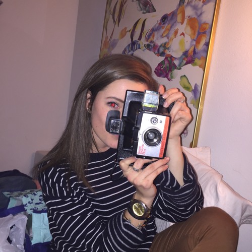 Stream Use Somebody- Kings Of Leon (Cover By Isabella Frey- Prod ...