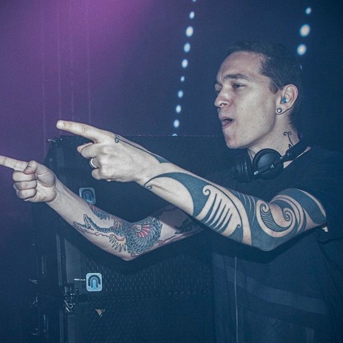 Stream Lukas | Listen to UNDERDOGZ aka LUKAS & MALKE (Live & Dj Sets ...