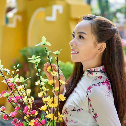 Stream Tết Nguyên Đán | Diễn Viên Trúc Linh by lukeleung93 | Listen ...