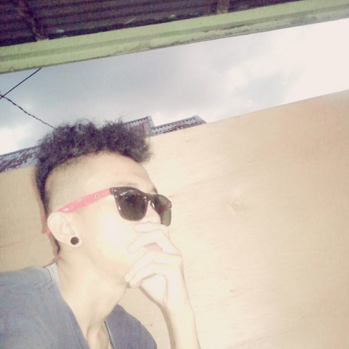 Stream Ariwi Putra | Listen to a.x playlist online for free on SoundCloud