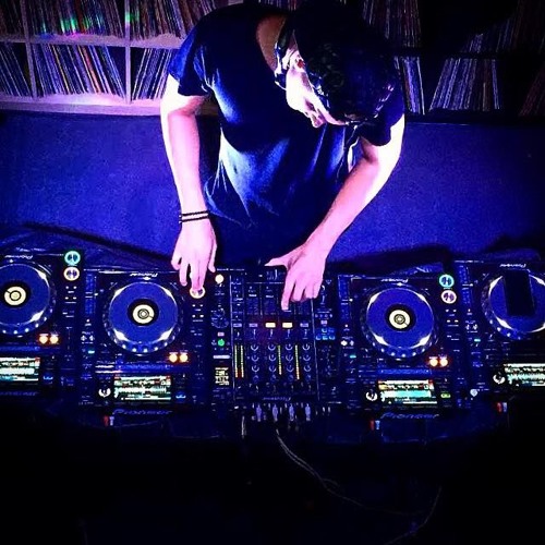 Stream Dj Lau - Party by Laurențiu Paul | Listen online for free on ...