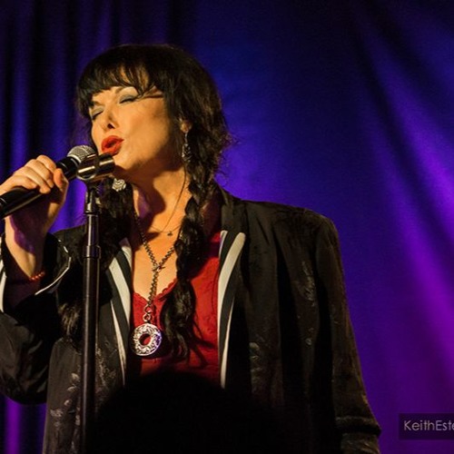 Stream Colleen Carew interviews Ann Wilson from Heart by 100.7TheBay ...