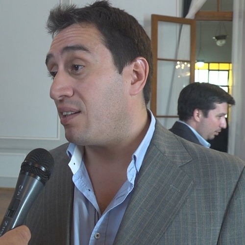 Stream MARCOS CASTRO- FIRMA DE CONTRATOS DE OBRA from ComunicaciónRN ...