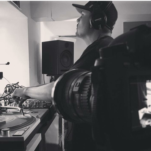 Stream Live on the set by DJ Jes | Listen online for free on SoundCloud