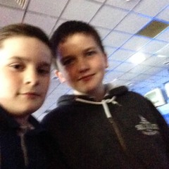 Shona Lee's Instagram, Twitter & Facebook on IDCrawl