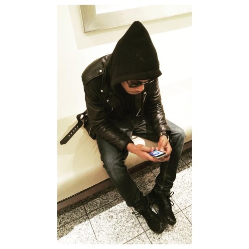 Stream LEWIS BONES - Never be the same. by Louiarno | Listen online for ...