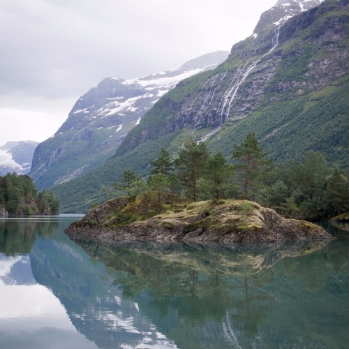 Stream Islands A2 - Inter Gritty - Dova Haw by Random Island | Listen ...