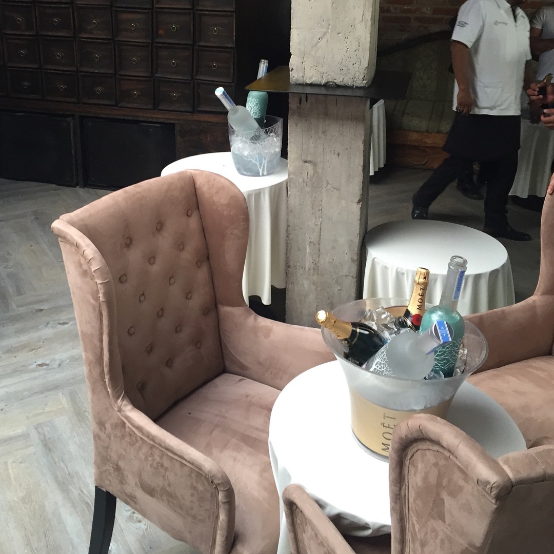 Stream CO | Listen to Vest. playlist online for free on SoundCloud