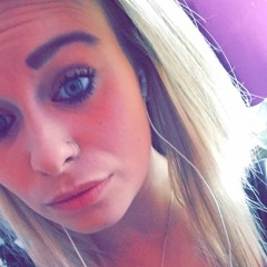 Danielle Mccormick's Instagram, Twitter & Facebook on IDCrawl