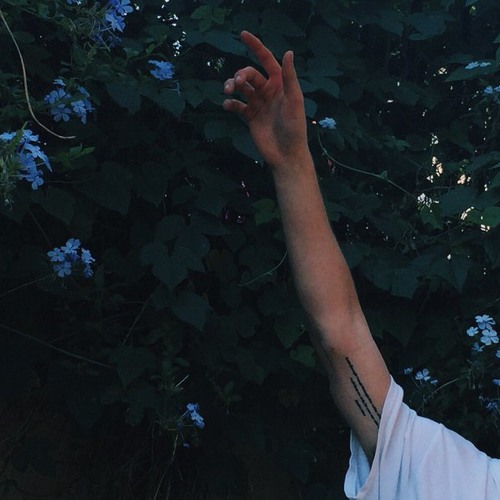 four fing - Free music on ToneDen