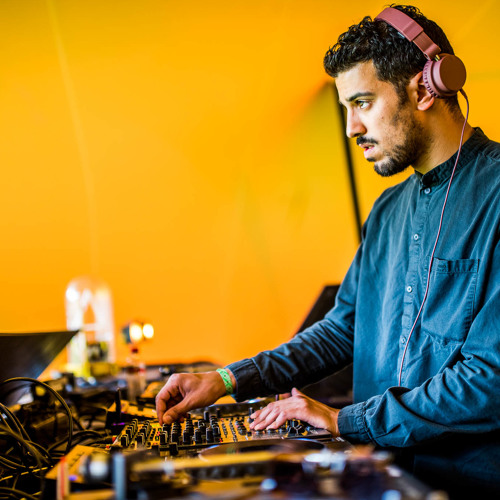 Stream Elias Mazian at Lente Kabinet Festival (28/05/2016) by dekmantel ...