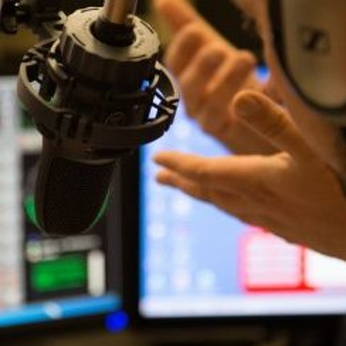 Stream Entrevista al periodista Max Sandoval. by Litaurina Zurita ...