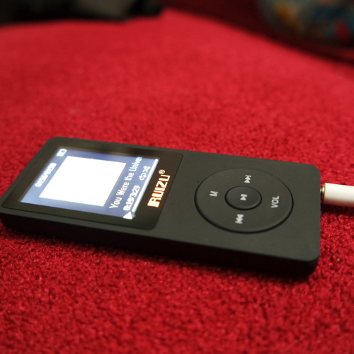 Stream Sample Rekaman Ruizu X02.MP3 by Arief Uje Umarjati | Listen ...