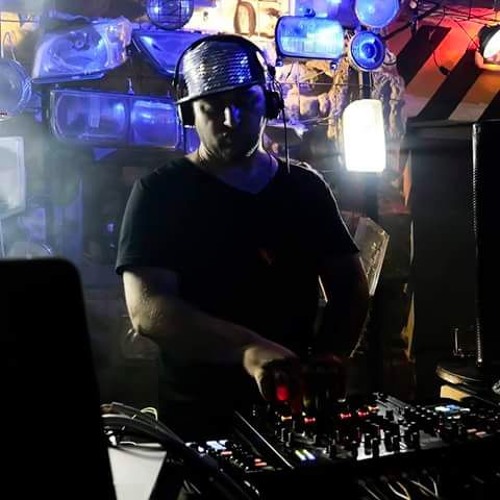 Stream Roger Sanchez Playing HORATIO&ELCHINSOUL - THE SPIRIT by Horatio ...
