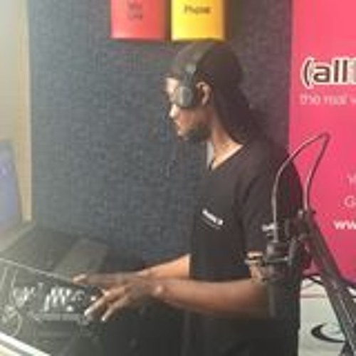 Stream UK Garage Mix 05 - 12 - 2015 by Delroy Walker | Listen online ...