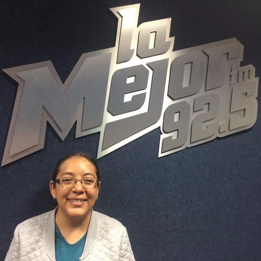 Stream Oftalmologa Elizabeth Mora habla sobre Conjuntivitis by Max ...