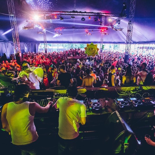 Stream Melon & Mike Risk @ Valtifest 2016 by Meubel Stukken | Listen ...