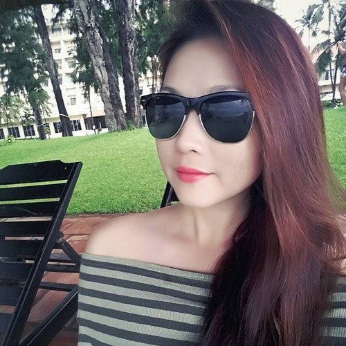 Stream LA THU TRAN THE_DAN NGUYEN - LE HANG by hang Lam kim le | Listen online for free on ...