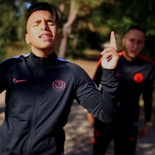 Listen to playlists featuring Ismo FT Soufiane Eddyani - Blijf Geloven ...