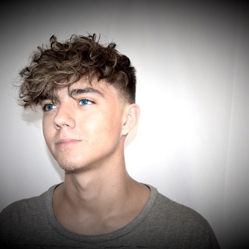 Listen to playlists featuring Shooting Star - Matt Sequeira by Matt ...