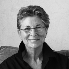Julie Piatt's Instagram, Twitter & Facebook on IDCrawl