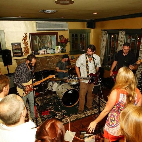 Stream Luna Rex - Pineapples (DC) by Luna Rex | Listen online for free ...