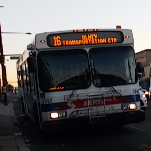 Stream SEPTA 2004 New Flyer D40LF #5742 by Neoplan Tastic | Listen ...