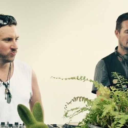 Stream Osey B2B Aaron Stringer Pelican Villa/ Rainbow Serpent 29/1/17 ...