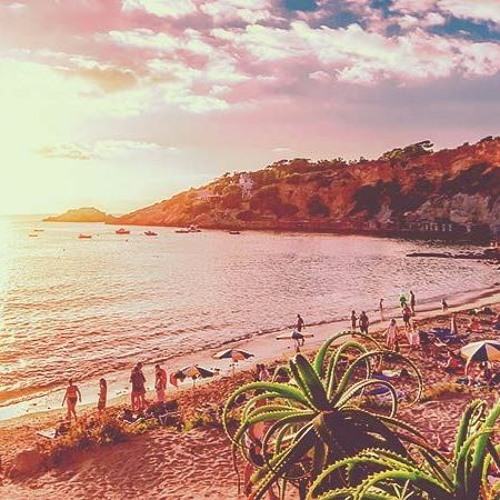 Stream Offaiah - Trouble (eSQUIRE Remix) by RaiseYourWeapon | Listen ...