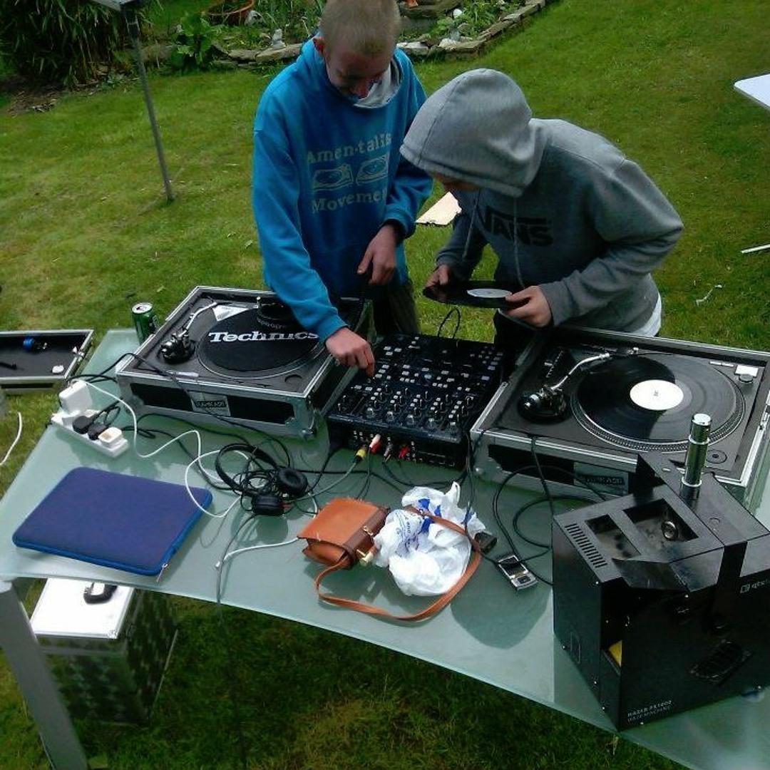 Stream Vocoda - Bargain Bucket Mix by Vocoda/Lanugo | Listen online for ...