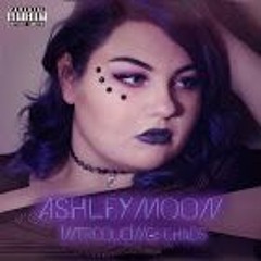 Ashley Moon's Instagram, Twitter & Facebook on IDCrawl