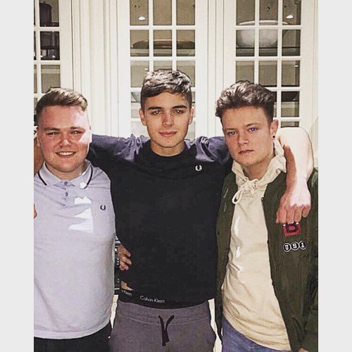 Stream SHADOWS OF LOVE by Robbie Hamilton | Listen online for free on ...