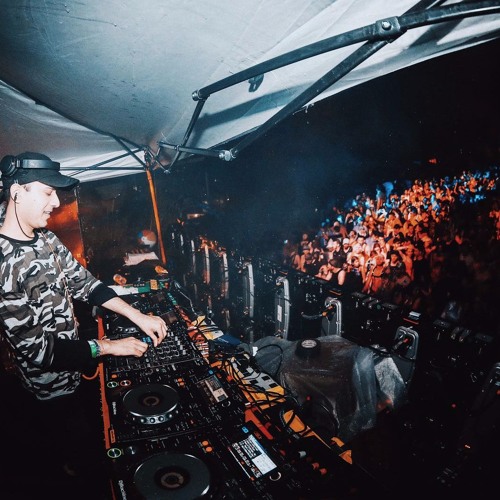 Wiwek @ UMF Radio Stage OWSLA, Ultra Music Festival Miami, Miami Music ...