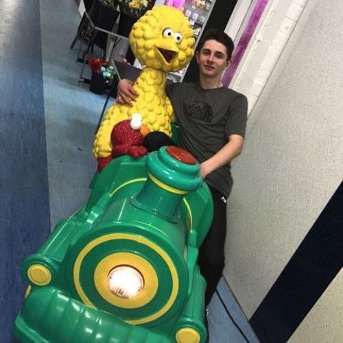 Stream Dont Worry About A Thing by Andrew Townsley | Listen online for ...