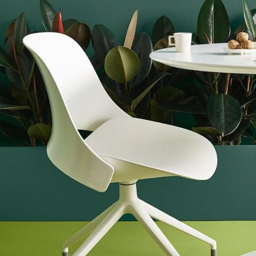 Stream Re:Charge Café: Caroline Till for Humanscale by Erin Tallman ...