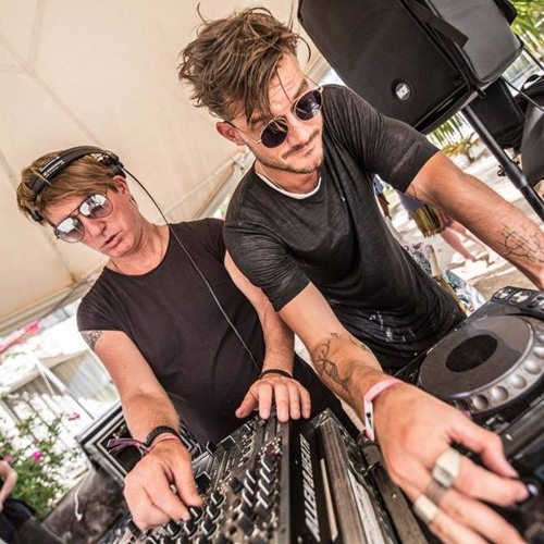 Stream Download: WXC (John Wander b2b Luke Cheadle) at XLR8R presents ...