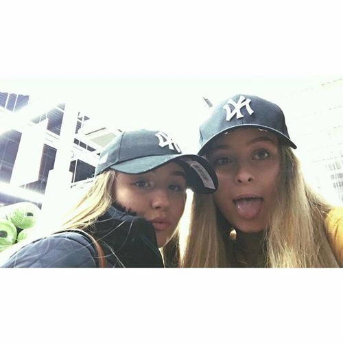 Stream Show Me Love(Remix) by Robyn O Reilly | Listen online for free ...